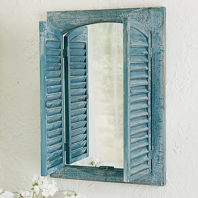 Lefkada Shuttered Mirror – Quinyx